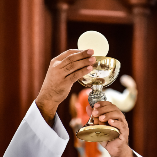 6 "regras" fundamentais para viver bem a Santa Missa